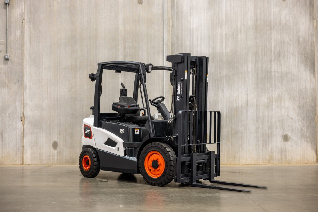 Bobcat 7 Series IC Pneumatic 4,000 lbs. - 7,000 lbs. Capacity in NH, MA ...